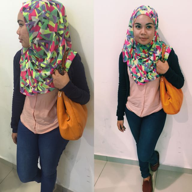 Neon Shawl, Women's Fashion, Muslimah Fashion, Hijabs on Carousell