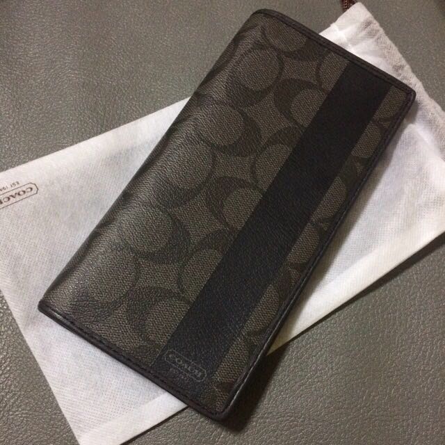 Coach Long Wallet (Mens), Luxury, Bags & Wallets on Carousell