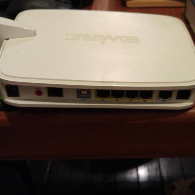 2Wire Gateway MIO Box Cum WiFi Access Point and Network Hub, Computers ...