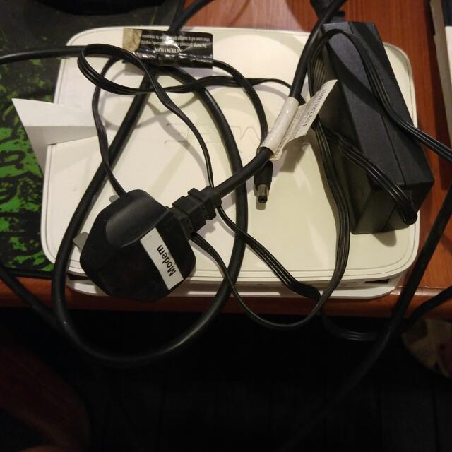 2Wire Gateway MIO Box Cum WiFi Access Point and Network Hub, Computers ...