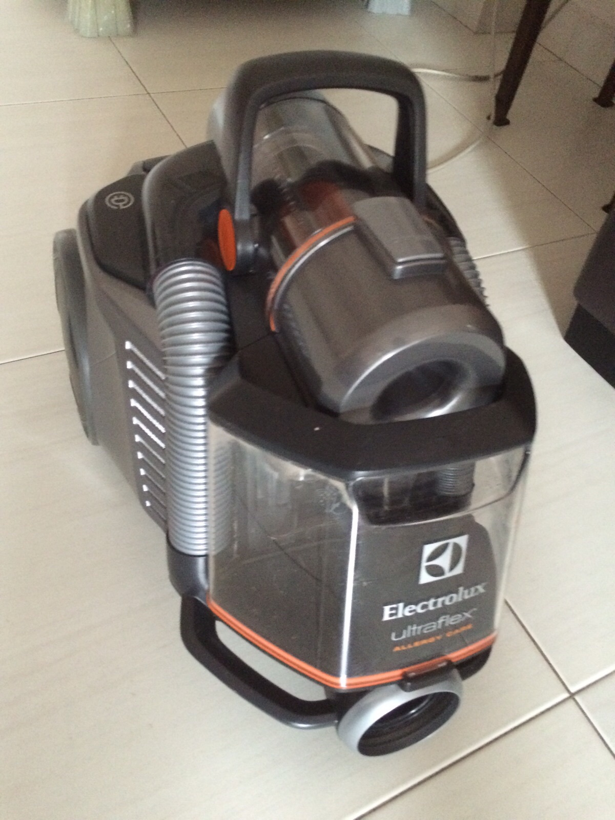 Electrolux Bagless Vaccum Cleaner, TV & Home Appliances, Air ...
