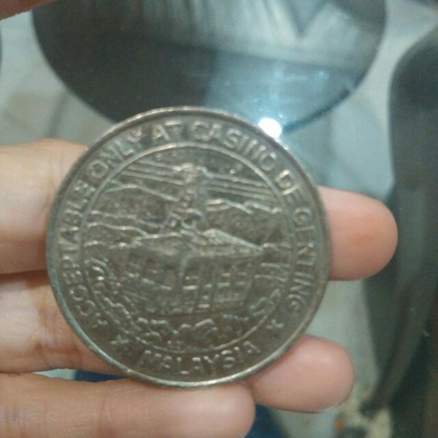 Genting 5 Dollar Gaming Token, Hobbies & Toys, Collectibles ...