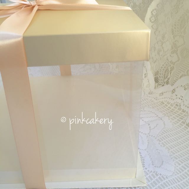 [OUT OF STOCK] 22.5cm high gold 8 inch see through cake box, Hobbies ...
