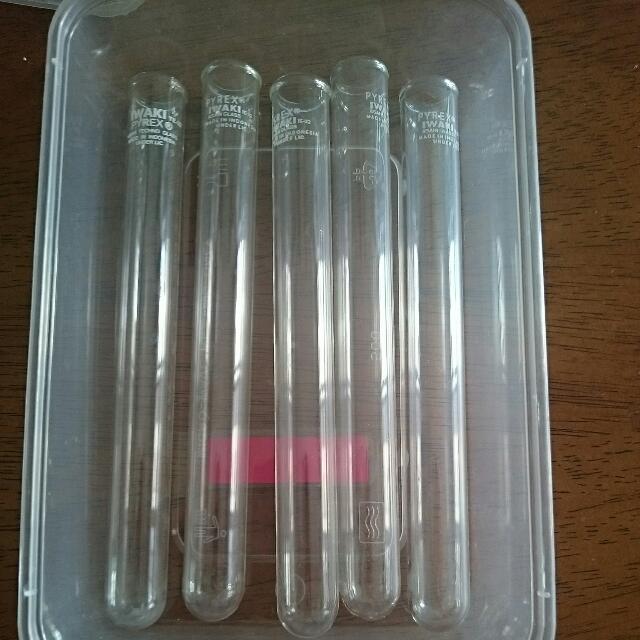 Test Tubes Set, Bulletin Board, Looking For on Carousell