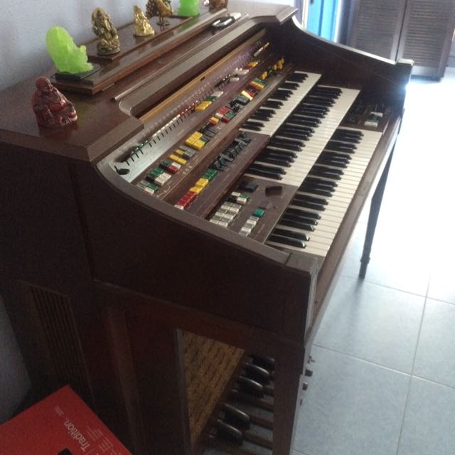 Yamaha Organ, Hobbies & Toys, Music & Media, Musical Instruments on ...