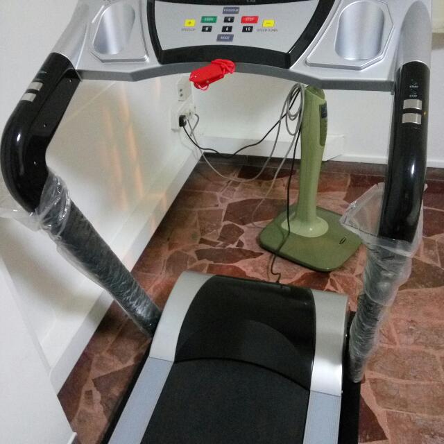 OTO Track Blazer TL900, Sports Equipment, Exercise & Fitness, Cardio ...