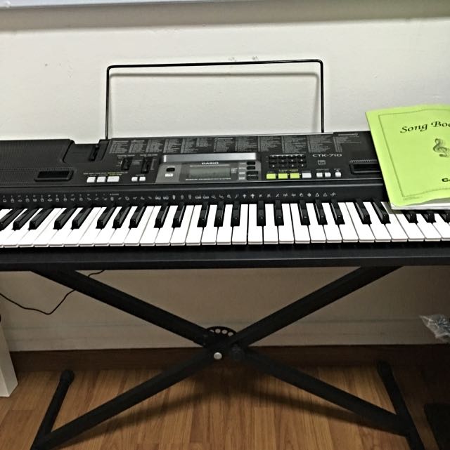 Casio Electric Keyboard CTK-710, Hobbies & Toys, Music & Media, Musical ...