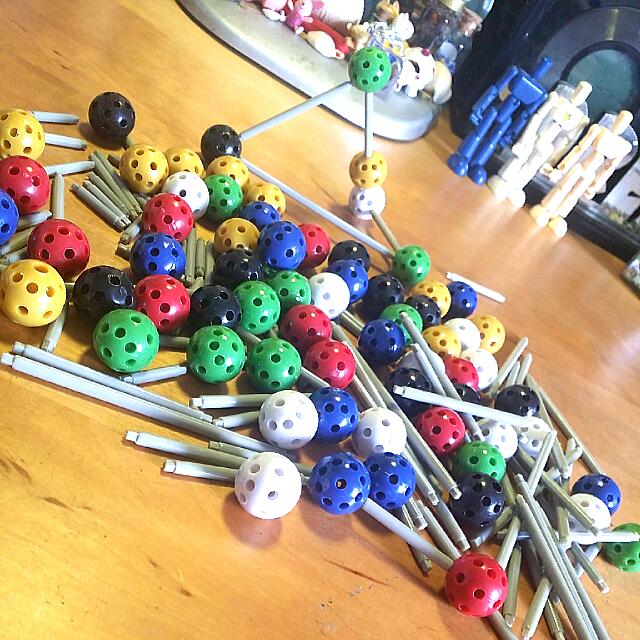 Building connecting rods and balls, Hobbies & Toys, Toys & Games on ...