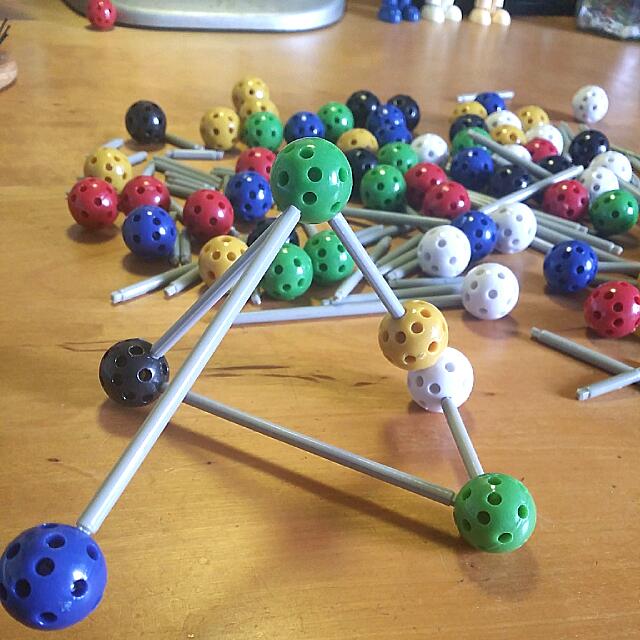 Building connecting rods and balls, Hobbies & Toys, Toys & Games on ...