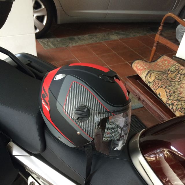 Motor Helmet, Sports Equipment, Exercise & Fitness, Cardio & Fitness ...