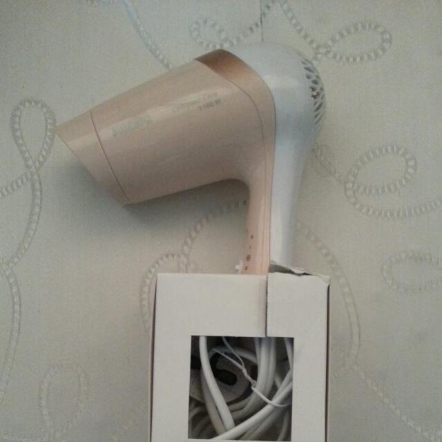 Philips Compact Care Blower 1100W, Health & Nutrition, Health ...