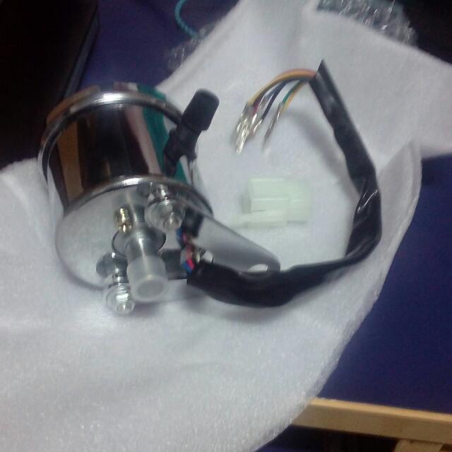 Small Chrome Speedometer, Cars on Carousell