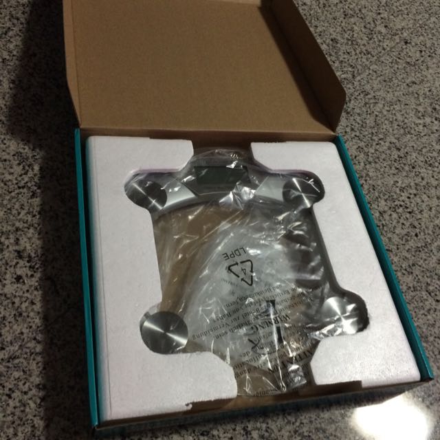 Guardian Digital Weighing Scale, Property on Carousell