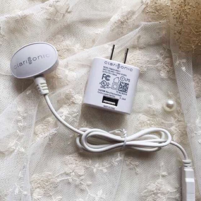 Clarisonic USB pLink Charger, Beauty & Personal Care, Face, Face Care ...