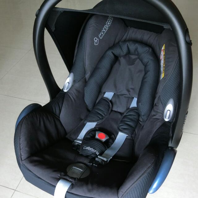 Maxi Cosi Cabriofix, Babies & Kids, Going Out, Car Seats on Carousell