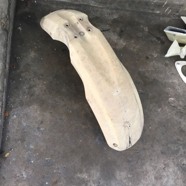 Suzuki Dr650 Front Fender, Motorcycles, Motorcycle Accessories on Carousell