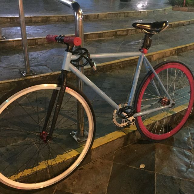 Fixie, Sports Equipment, Bicycles & Parts, Bicycles on Carousell