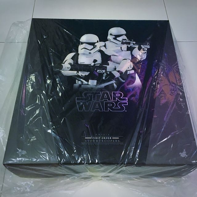 Star Wars Hot Toys First Order Stormtrooper Set MMS319, Hobbies & Toys ...