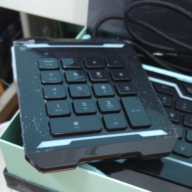Razor Tron Keyboard + Numpad, Computers & Tech, Parts & Accessories ...