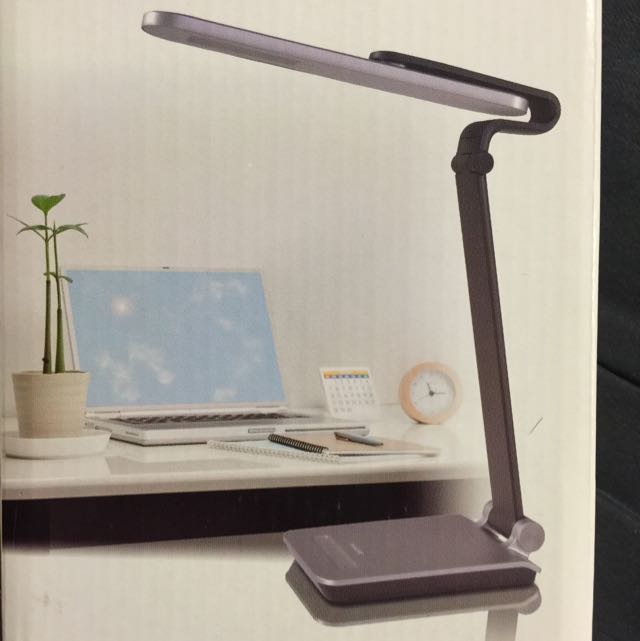 Philips EyeFi LED Desk Light Model 30089, Health & Nutrition, Health ...
