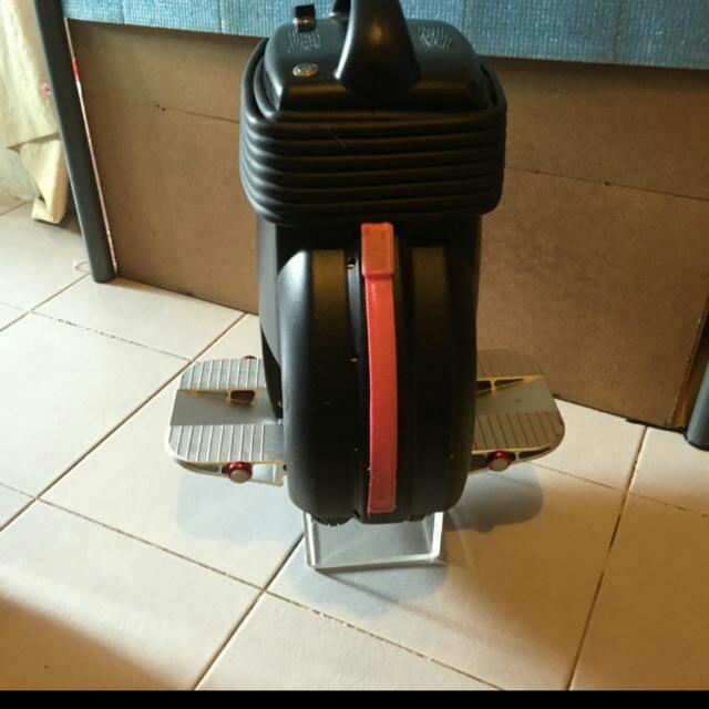 Air Wheel Q3 Twin Wheel Electric Unicycle, Sports Equipment, Bicycles ...