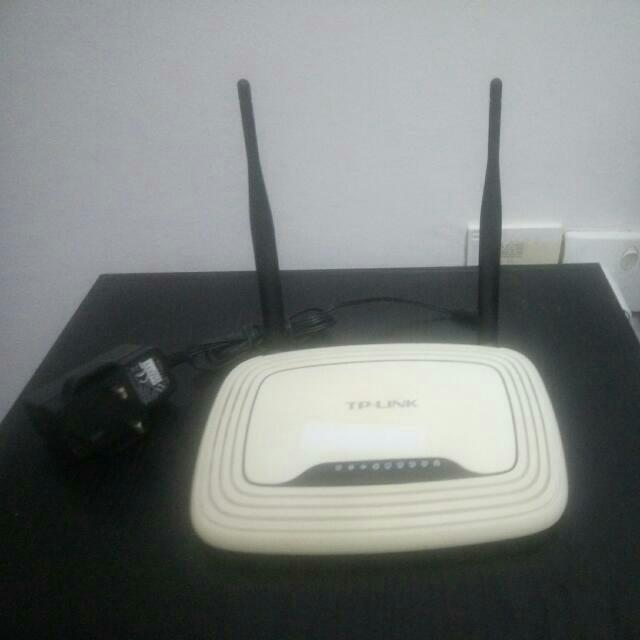 Gigabit Network Switch And 150mbps + 300mbps Router, Computers & Tech ...