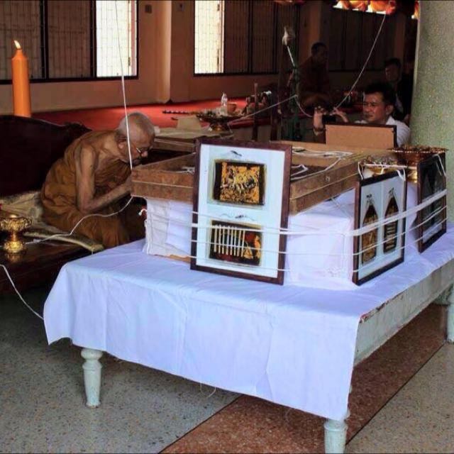 Noo Dood Nom Maew Amulet, Everything Else on Carousell