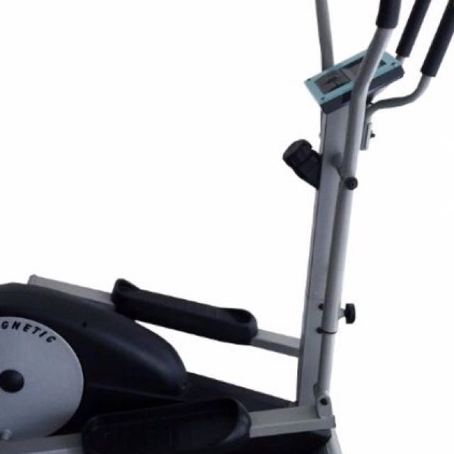 OSIM Cardio Trek Elliptical Trainer GYM Machine, Sports Equipment ...