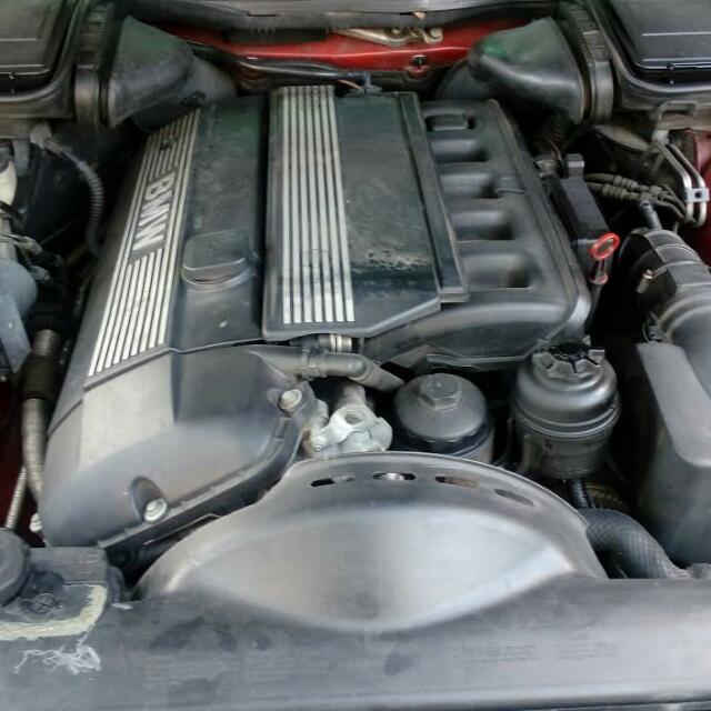 BMW 528I (A) 2004, Cars on Carousell