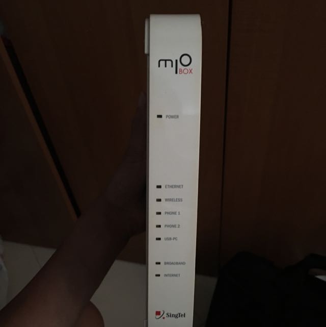 SingTel Mio TV Modem / Wireless Router /SingTel, Computers & Tech ...
