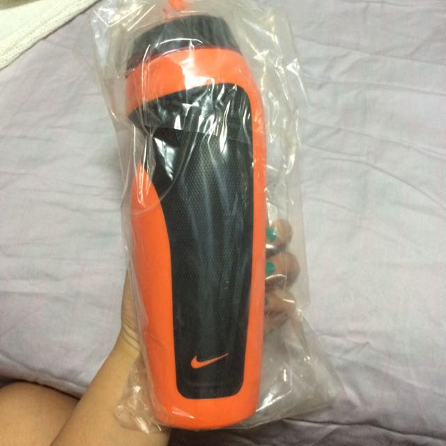 Nike Bottle, Furniture & Home Living, Kitchenware & Tableware, Water ...