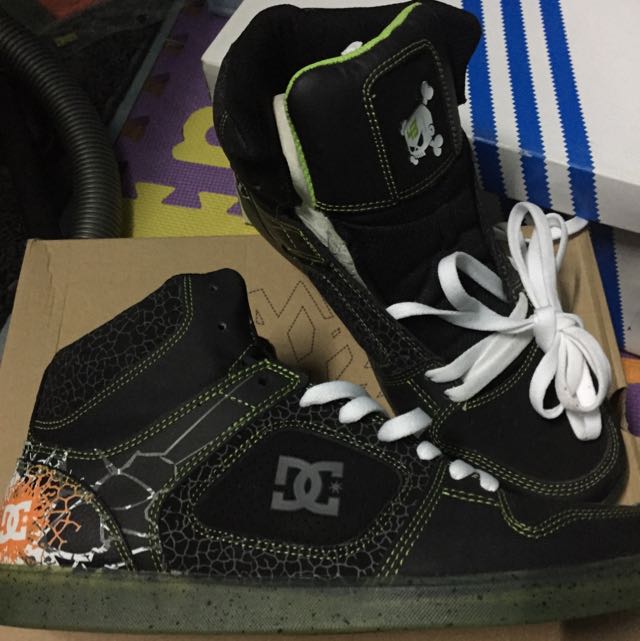 dc shoe kenblock 43, Men's Fashion, Footwear, Casual shoes on Carousell
