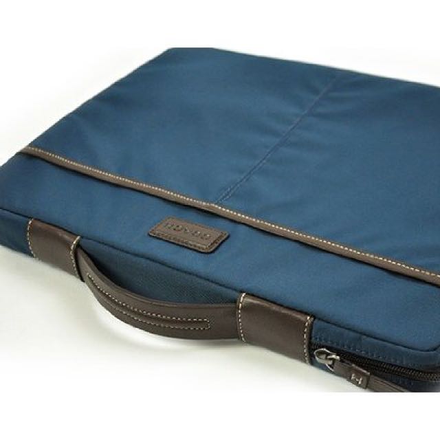 Coach Varick Nylon Laptop Sleeve 14", Luxury, Bags & Wallets on Carousell