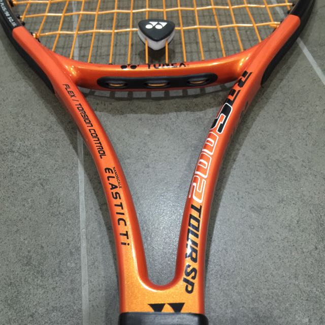 Yonex RDS 002 Tour, Sports Equipment, Sports & Games, Racket & Ball ...