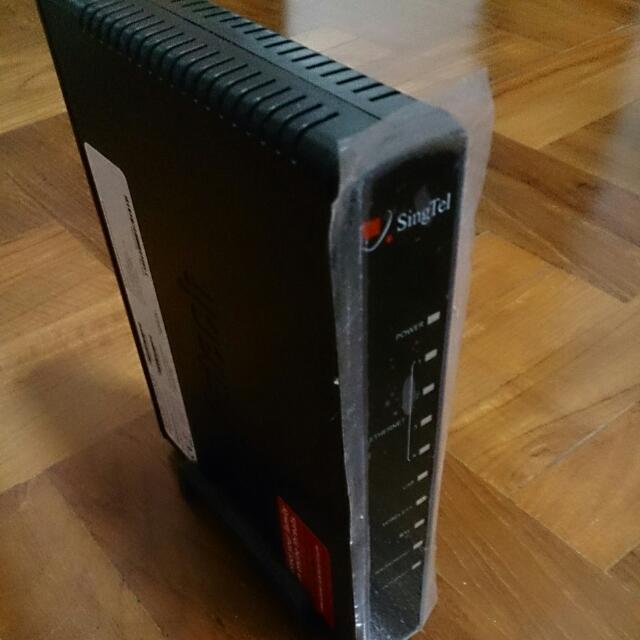 Singtel Aztec DSL1016EN Modem Wireless Router, Everything Else on Carousell