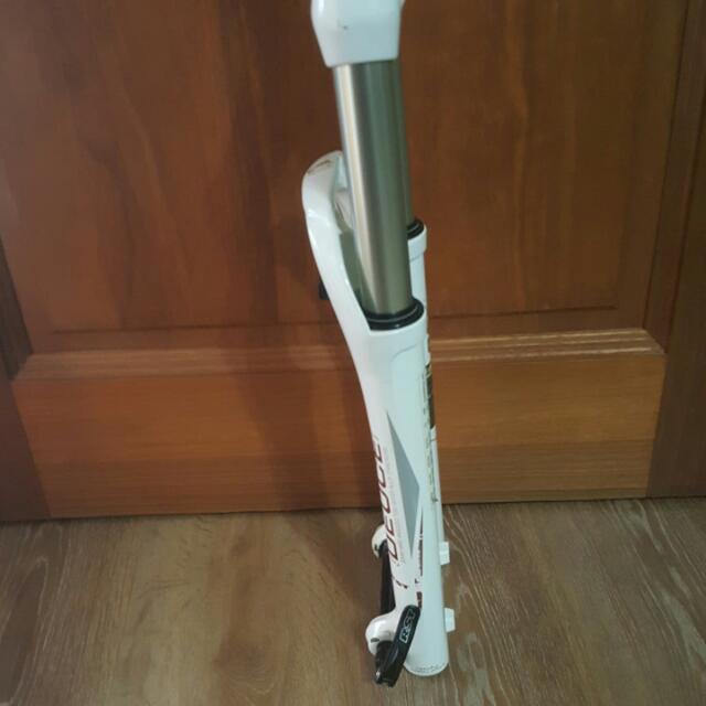 Rst Deuce Air Fork 120mm Travel 1.5" Straight Steerer, Sports Equipment ...