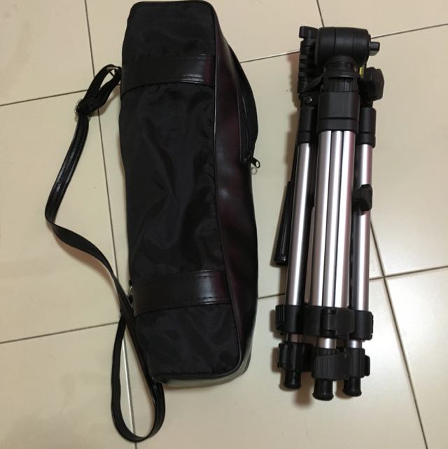Kenko Tripod, Photography, Photography Accessories, Tripods & Monopods on Carousell