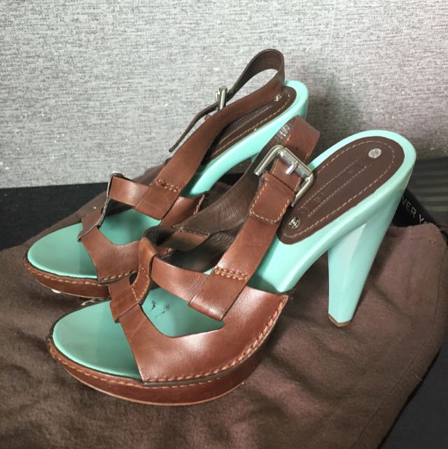 Celine Heels, Women's Fashion, Footwear, Heels on Carousell