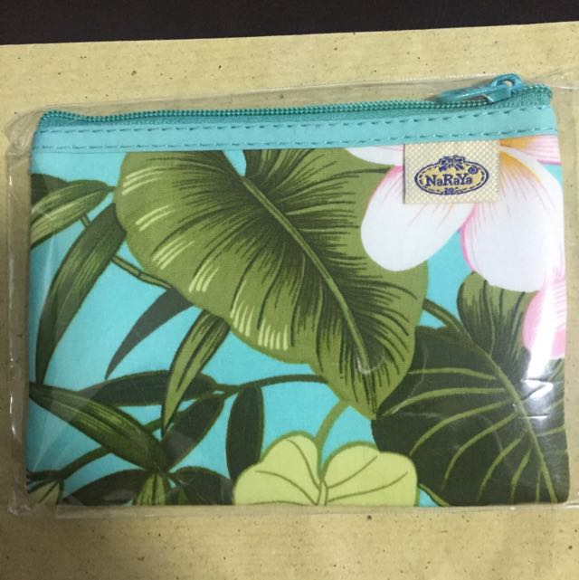 BN Naraya Tissue Case, Everything Else on Carousell
