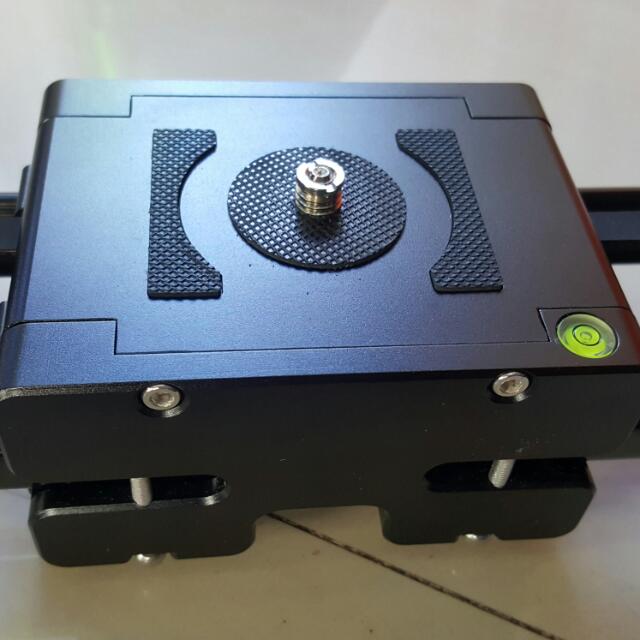Commlite Double Distance Slider, Photography on Carousell