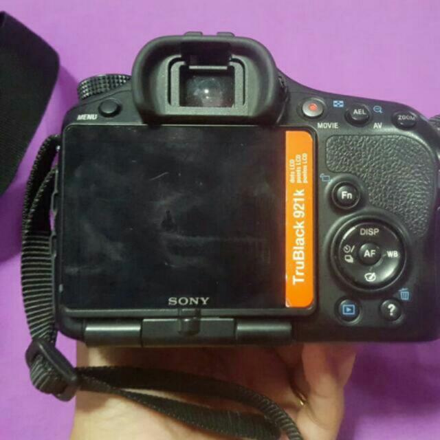 Sony DSLR camera to sell off!! Bag included. Price is negotiable ...