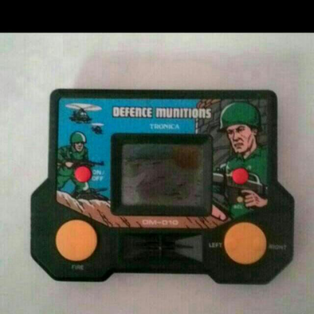 vintage handheld game, Hobbies & Toys, Toys & Games on Carousell
