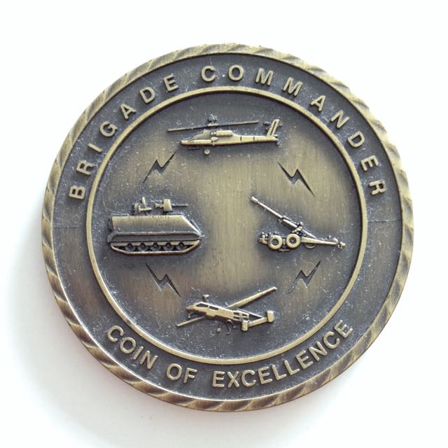 SAF Heritage: 2SIB Brigade Commander Coin Of Excellence, Hobbies & Toys ...