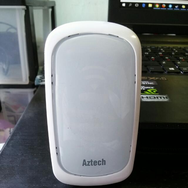 Aztech WL580E Dual Band Wireless Extender, Computers & Tech, Parts ...