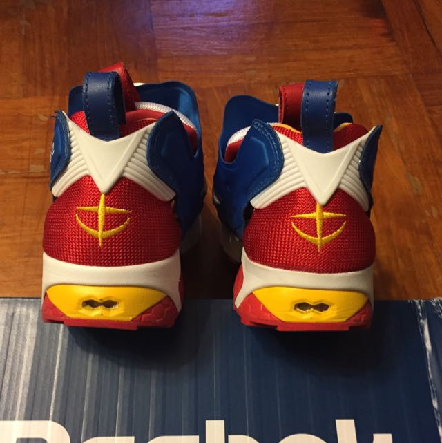 Reebok Instapump Fury RX-78-2 Gundam, 興趣及遊戲, 玩具 & 遊戲類 - Carousell