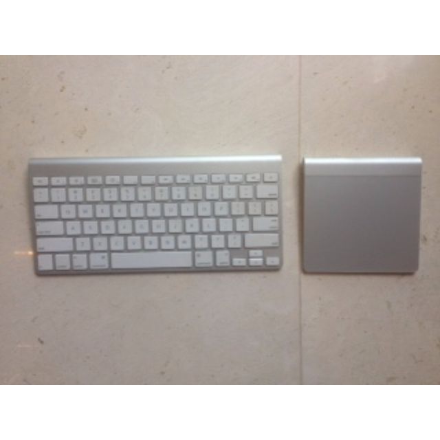Apple wireless keyboard and touchpad, Computers & Tech, Parts ...
