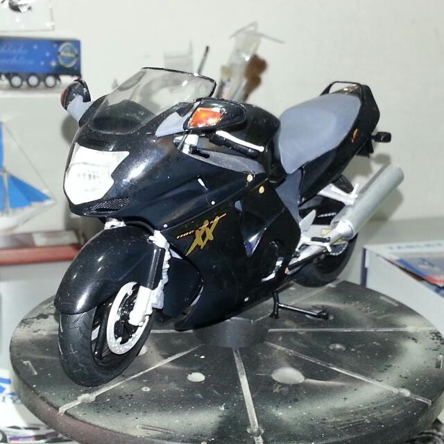 Tamiya 1/12 Motorcycle Series Honda CRB1100XX BLACKBIRD, Hobbies & Toys ...