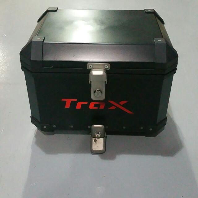 Trax Box, Cars on Carousell