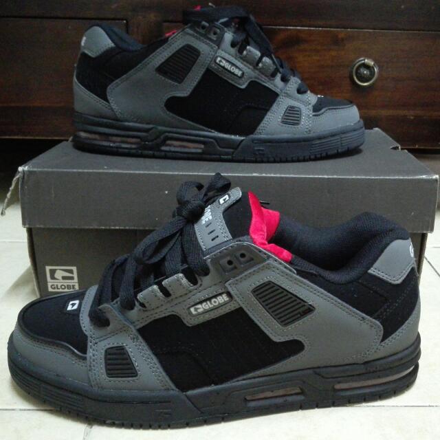 Globe Sabre Grey/osiris Black Gum, Men's Fashion, Footwear, Dress Shoes ...