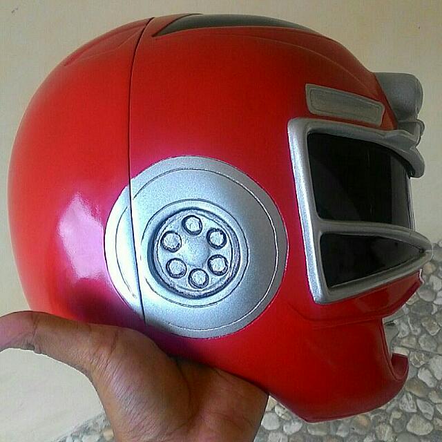 Red Racer (Carranger), Serba Serbi di Carousell